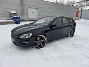 Black Volvo V60 2014 in Alytus, with an engine capacity of 1.98 L and mileage of 250 thousand km for 8170 €, photo 15 on AUTOMOTO.COM.LV