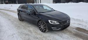 Black Volvo V60 2014 in Kaunas, with an engine capacity of 2.40 L and mileage of 240 thousand km for 7250 €, photo  on AUTOMOTO.COM.LV