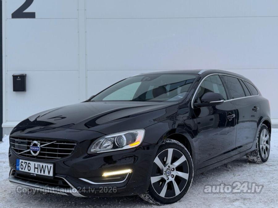 Black Volvo V60 2014 in Tallinn, with an engine capacity of 2.40 L and mileage of 230 thousand km for 9299 €, photo 1 on AUTOMOTO.COM.LV