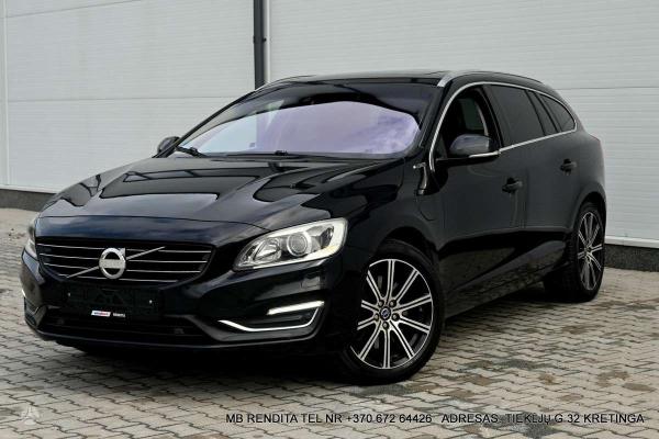 Black Volvo V60 2014 in Kretinga, with an engine capacity of 2.40 L and mileage of 236 thousand km for 8999 €, photo 3 on AUTOMOTO.COM.LV
