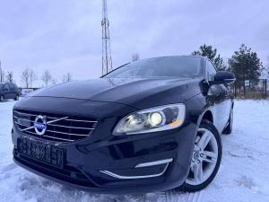 Melns Volvo V60 2014 Alīta, ar dzinēja tilpumu 2.40 L un nobraukumu 260 tūkst. km par 7250 €, foto 2 vietnē AUTOMOTO.COM.LV