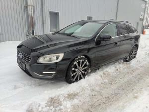 Melns Volvo V60 2014 Ukmergė, ar dzinēja tilpumu 1.98 L un nobraukumu 237 tūkst. km par 6200 €, foto 5 vietnē AUTOMOTO.COM.LV