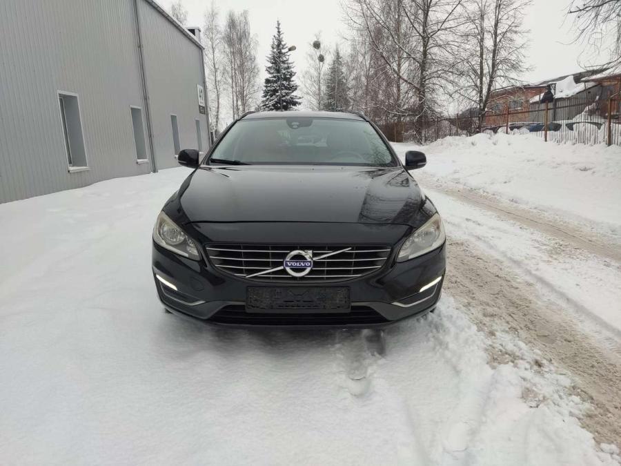 Melns Volvo V60 2014 Ukmergė, ar dzinēja tilpumu 1.98 L un nobraukumu 237 tūkst. km par 6200 €, foto 6 vietnē AUTOMOTO.COM.LV