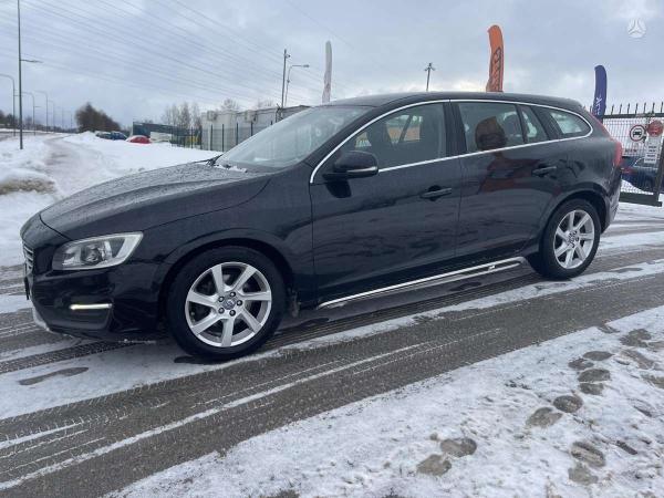 Melns Volvo V60 2014 Kauņa, ar dzinēja tilpumu 1.97 L un nobraukumu 265 tūkst. km par 5300 €, foto 7 vietnē AUTOMOTO.COM.LV