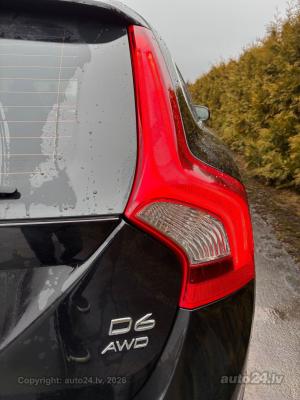 Melns Volvo V60 2014 Tallina, ar dzinēja tilpumu 2.40 L un nobraukumu 300 tūkst. km par 6999 €, foto 14 vietnē AUTOMOTO.COM.LV