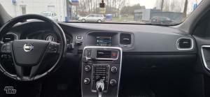 Black Volvo V60 2014 in Vilnius, with an engine capacity of 1.60 L and mileage of 295 thousand km for 6490 €, photo 13 on AUTOMOTO.COM.LV