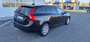 Black Volvo V60 2014 in Vilnius, with an engine capacity of 1.60 L and mileage of 295 thousand km for 6490 €, photo 20 on AUTOMOTO.COM.LV