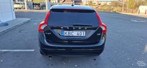 Black Volvo V60 2014 in Vilnius, with an engine capacity of 1.60 L and mileage of 295 thousand km for 6490 €, photo 21 on AUTOMOTO.COM.LV