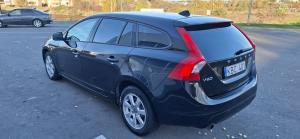 Black Volvo V60 2014 in Vilnius, with an engine capacity of 1.60 L and mileage of 295 thousand km for 6490 €, photo 22 on AUTOMOTO.COM.LV