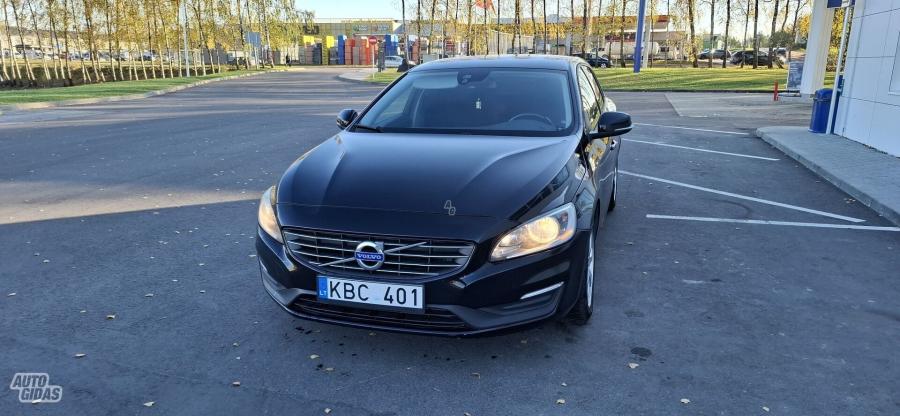 Black Volvo V60 2014 in Vilnius, with an engine capacity of 1.60 L and mileage of 295 thousand km for 6490 €, photo 24 on AUTOMOTO.COM.LV