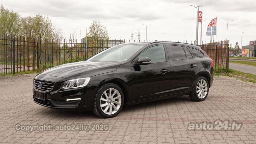 Melns Volvo V60 2014 Tartu, ar dzinēja tilpumu 2.00 L un nobraukumu 182 tūkst. km par 9990 €, foto 1 vietnē AUTOMOTO.COM.LV
