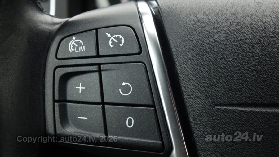 Melns Volvo V60 2014 Tartu, ar dzinēja tilpumu 2.00 L un nobraukumu 182 tūkst. km par 9990 €, foto 23 vietnē AUTOMOTO.COM.LV