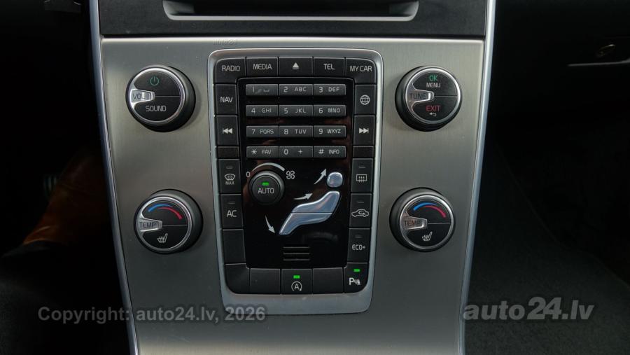 Melns Volvo V60 2014 Tartu, ar dzinēja tilpumu 2.00 L un nobraukumu 182 tūkst. km par 9990 €, foto 26 vietnē AUTOMOTO.COM.LV