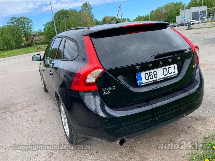 Черный Вольво B60 2014 в Таллин, объемом двигателя 1.60 л и пробегом 308 тыс. км за 5500 €, фото 4 на AUTOMOTO.COM.LV