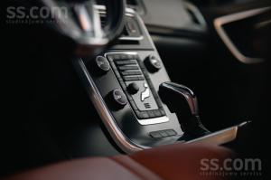 Melns Volvo V60 2014 Rīga, ar dzinēja tilpumu 2.40 L un nobraukumu 243 tūkst. km par 11000 €, foto 18 vietnē AUTOMOTO.COM.LV