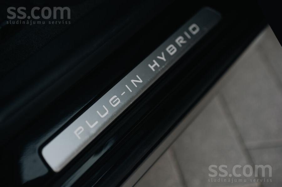 Melns Volvo V60 2014 Rīga, ar dzinēja tilpumu 2.40 L un nobraukumu 243 tūkst. km par 11000 €, foto 28 vietnē AUTOMOTO.COM.LV