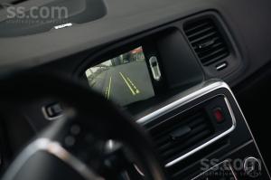 Melns Volvo V60 2014 Rīga, ar dzinēja tilpumu 2.40 L un nobraukumu 243 tūkst. km par 11000 €, foto 29 vietnē AUTOMOTO.COM.LV