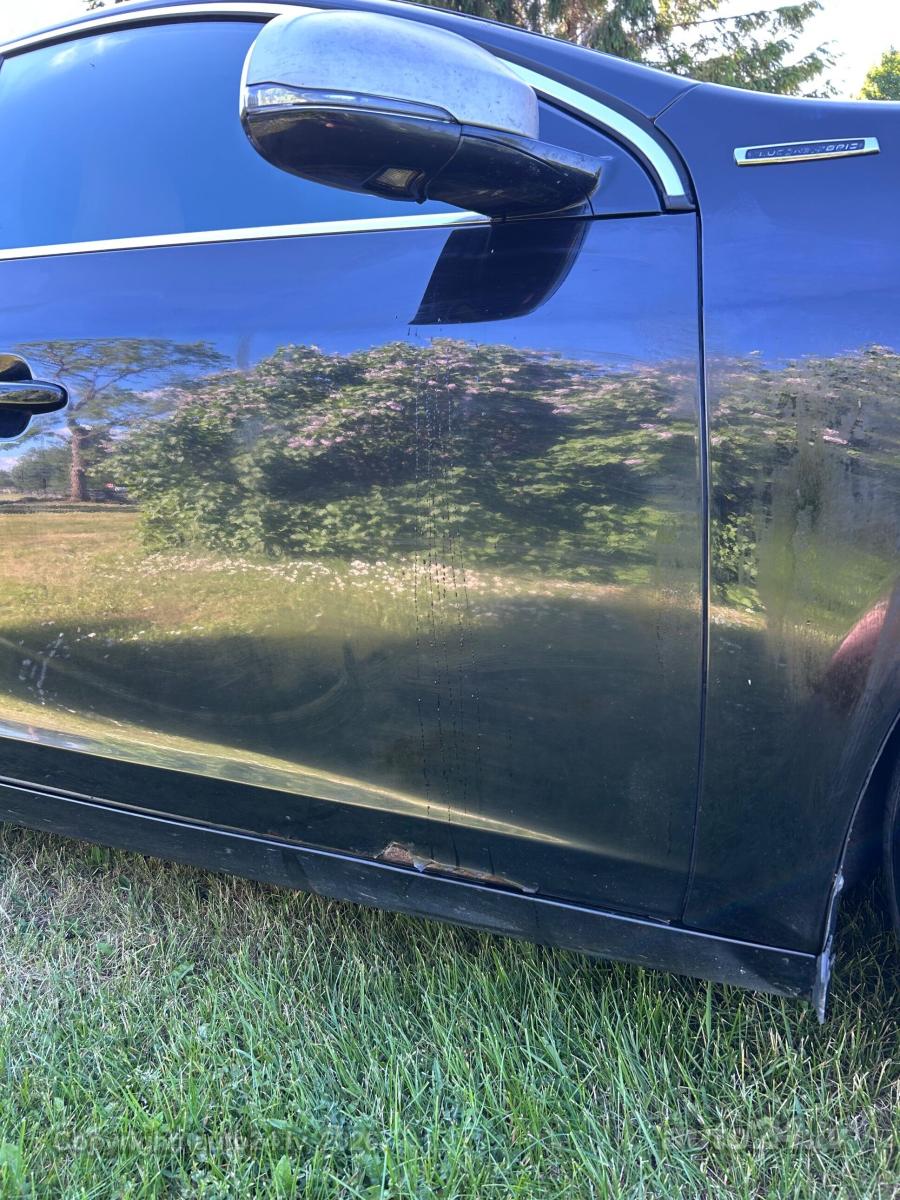 Melns Volvo V60 2014 Tallina, ar dzinēja tilpumu 2.40 L un nobraukumu 344 tūkst. km par 7990 €, foto 20 vietnē AUTOMOTO.COM.LV