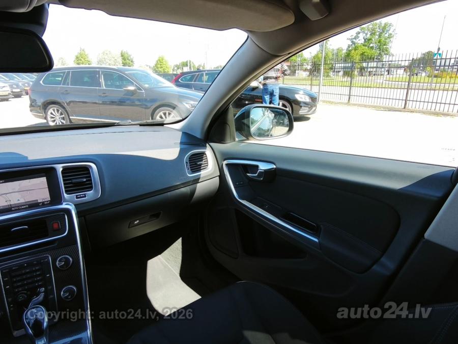 Черный Вольво B60 2014 в Тарту, объемом двигателя 2.40 л и пробегом 318 тыс. км за 7990 €, фото 11 на AUTOMOTO.COM.LV