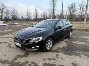 Melns Volvo V60 2014 Ogre, ar dzinēja tilpumu 1.60 L un nobraukumu 251 tūkst. km par 5999 €, foto 4 vietnē AUTOMOTO.COM.LV