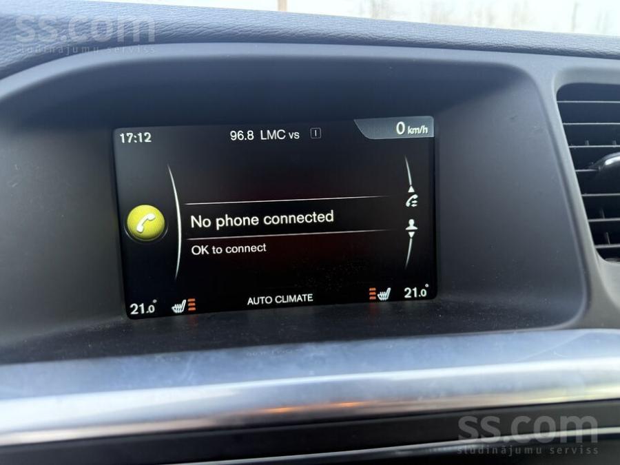 Melns Volvo V60 2014 Ogre, ar dzinēja tilpumu 1.60 L un nobraukumu 251 tūkst. km par 5999 €, foto 17 vietnē AUTOMOTO.COM.LV