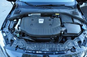 Melns Volvo V60 2014 Tukums, ar dzinēja tilpumu 2.00 L un nobraukumu 229 tūkst. km par 7400 €, foto 14 vietnē AUTOMOTO.COM.LV