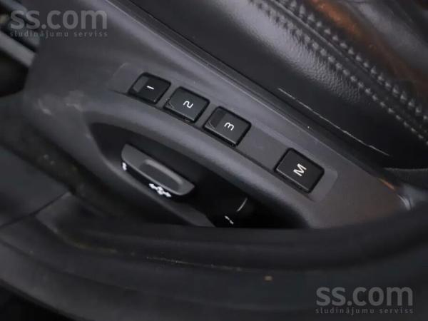 Black Volvo V60 2014 in Daugavpils, with an engine capacity of 2.00 L and mileage of 231 thousand km for 8950 €, photo 7 on AUTOMOTO.COM.LV
