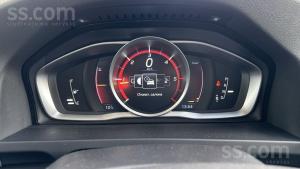 Melns Volvo V60 2014 Daugavpils, ar dzinēja tilpumu 2.00 L un nobraukumu 231 tūkst. km par 8950 €, foto 23 vietnē AUTOMOTO.COM.LV