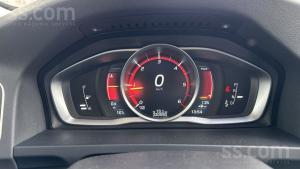 Melns Volvo V60 2014 Daugavpils, ar dzinēja tilpumu 2.00 L un nobraukumu 231 tūkst. km par 8950 €, foto 24 vietnē AUTOMOTO.COM.LV