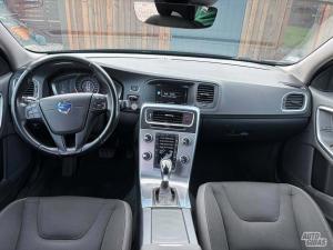 Black Volvo V60 2014 in Klaipeda, with an engine capacity of 2.00 L and mileage of 217 thousand km for 7200 €, photo 12 on AUTOMOTO.COM.LV