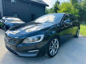 Melns Volvo V60 2014 Kauņa, ar dzinēja tilpumu 1.98 L un nobraukumu 201 tūkst. km par 8450 €, foto 3 vietnē AUTOMOTO.COM.LV