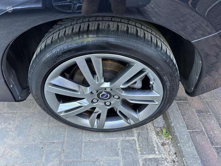 Melns Volvo V60 2014 Kauņa, ar dzinēja tilpumu 1.98 L un nobraukumu 201 tūkst. km par 8450 €, foto 10 vietnē AUTOMOTO.COM.LV