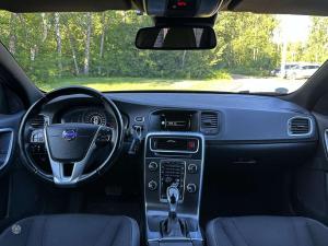 Melns Volvo V60 2014 Kauņa, ar dzinēja tilpumu 1.98 L un nobraukumu 201 tūkst. km par 8450 €, foto 14 vietnē AUTOMOTO.COM.LV