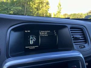 Melns Volvo V60 2014 Kauņa, ar dzinēja tilpumu 1.98 L un nobraukumu 201 tūkst. km par 8450 €, foto 21 vietnē AUTOMOTO.COM.LV