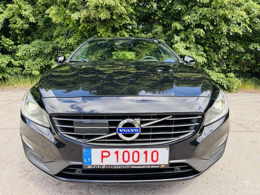 Черный Вольво B60 2014 в Шяуляй, объемом двигателя 1.98 л и пробегом 300 тыс. км за 7150 €, фото 1 на AUTOMOTO.COM.LV