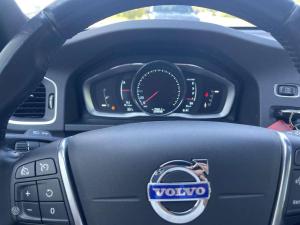 Melns Volvo V60 2014 Kauņa, ar dzinēja tilpumu 1.97 L un nobraukumu 247 tūkst. km par 6250 €, foto 20 vietnē AUTOMOTO.COM.LV