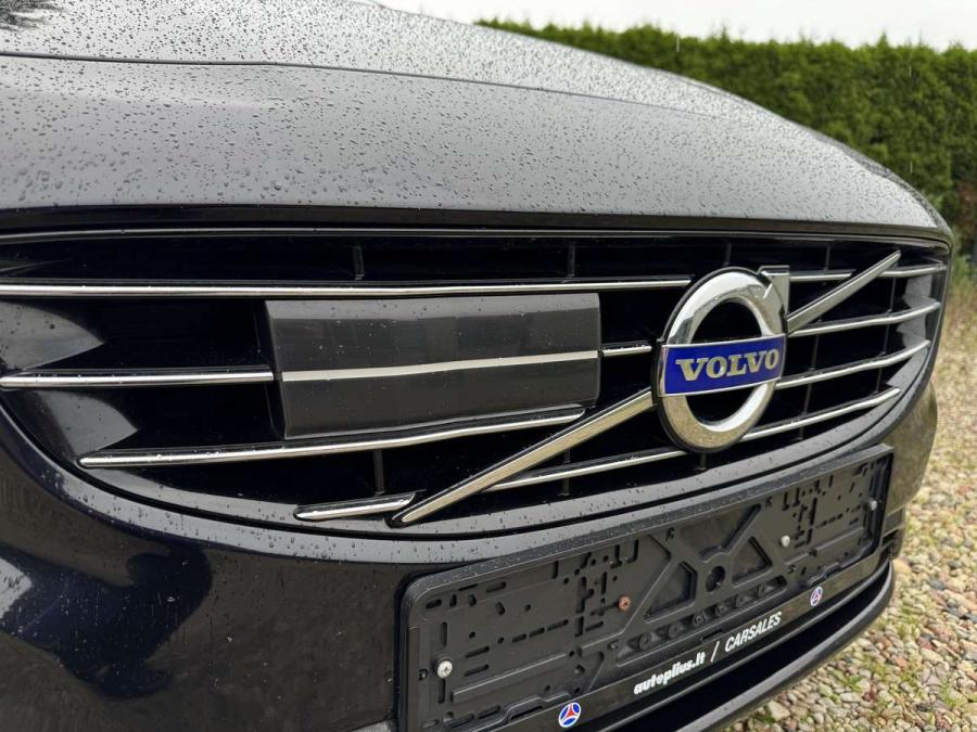 Black Volvo V60 2014 in Alytus, with an engine capacity of 2.40 L and mileage of 295 thousand km for 6500 €, photo 27 on AUTOMOTO.COM.LV
