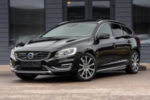 Melns Volvo V60 2014 Jelgava, ar dzinēja tilpumu 2.40 L un nobraukumu 210 tūkst. km par 10650 €, foto 4 vietnē AUTOMOTO.COM.LV