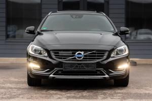 Melns Volvo V60 2014 Jelgava, ar dzinēja tilpumu 2.40 L un nobraukumu 210 tūkst. km par 10650 €, foto 6 vietnē AUTOMOTO.COM.LV