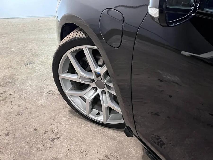 Black Volvo V60 2014 in Jurmala, with an engine capacity of 2.40 L and mileage of 361 thousand km for 9995 €, photo 11 on AUTOMOTO.COM.LV