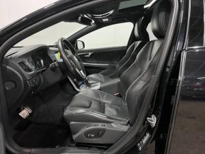 Black Volvo V60 2014 in Jurmala, with an engine capacity of 2.40 L and mileage of 361 thousand km for 9995 €, photo 22 on AUTOMOTO.COM.LV