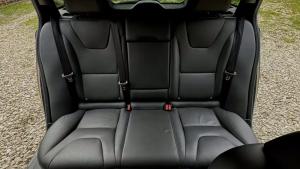 Black Volvo V60 2014 in Riga, with an engine capacity of 2.40 L and mileage of 149 thousand km for 13000 €, photo 12 on AUTOMOTO.COM.LV