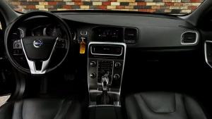 Black Volvo V60 2014 in Riga, with an engine capacity of 2.40 L and mileage of 149 thousand km for 13000 €, photo 14 on AUTOMOTO.COM.LV