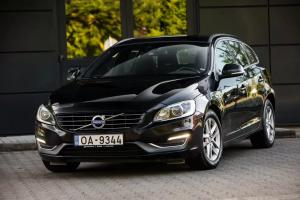 Black Volvo V60 2014 in Jelgava, with an engine capacity of 2.00 L and mileage of 262 thousand km for 7490 €, photo  on AUTOMOTO.COM.LV