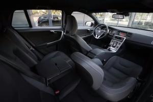Черный Вольво B60 2014 в Елгава, объемом двигателя 2.00 л и пробегом 262 тыс. км за 7490 €, фото 23 на AUTOMOTO.COM.LV