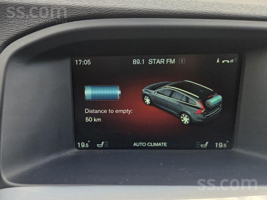 Melns Volvo V60 2014 Jēkabpils, ar dzinēja tilpumu 2.40 L un nobraukumu 334 tūkst. km par 8400 €, foto 11 vietnē AUTOMOTO.COM.LV
