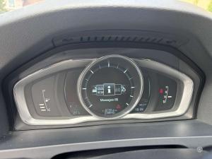 Black Volvo V60 2014 in Vilnius, with an engine capacity of 2.40 L and mileage of 239 thousand km for 4500 €, photo 14 on AUTOMOTO.COM.LV