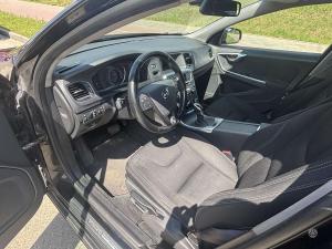 Black Volvo V60 2014 in Vilnius, with an engine capacity of 1.56 L and mileage of 221 thousand km for 4600 €, photo 14 on AUTOMOTO.COM.LV