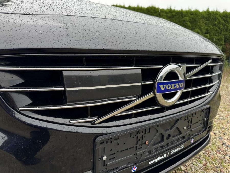 Black Volvo V60 2014 in Alytus, with an engine capacity of 2.40 L and mileage of 295 thousand km for 6500 €, photo 27 on AUTOMOTO.COM.LV