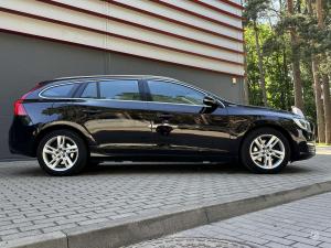 Черный Вольво B60 2014 в Алитус, объемом двигателя 2.40 л и пробегом 359 тыс. км за 8399 €, фото 6 на AUTOMOTO.COM.LV
